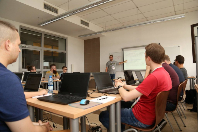 QA - co to jest? | Na czym polega praca specjalisty ds. jakości ...